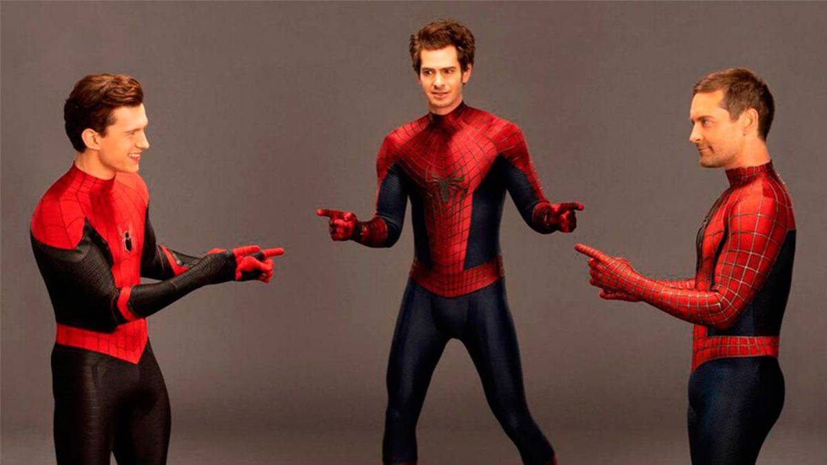 Andrew Garfield Shares the Story Behind That Spider-Man Pointing Photo