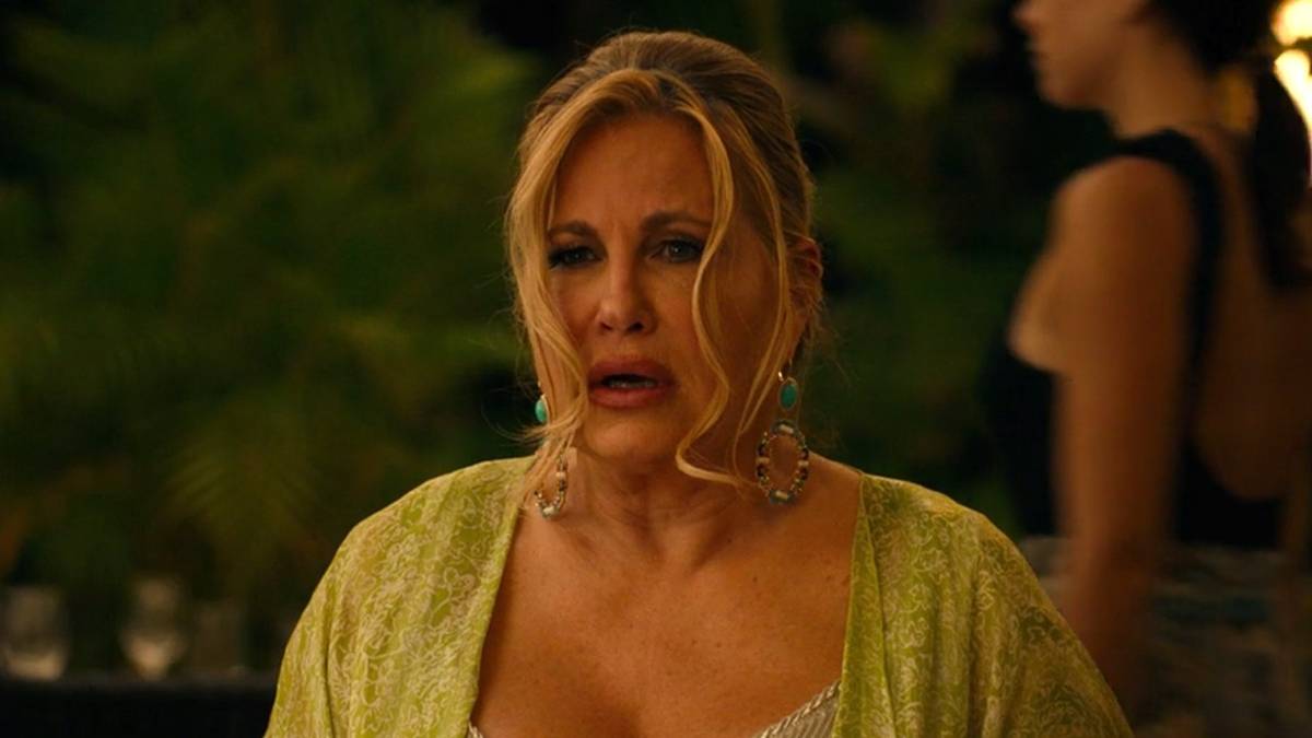 Jennifer Coolidge Is Returning to the Luxurious Resort for The White ...