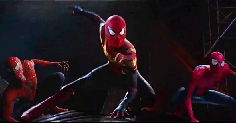 These Movie Characters Nailed the Iconic Superhero Landing Pose