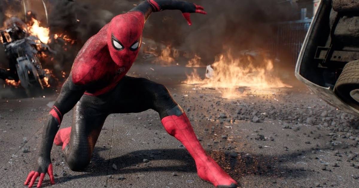 These Movie Characters Nailed the Iconic Superhero Landing Pose