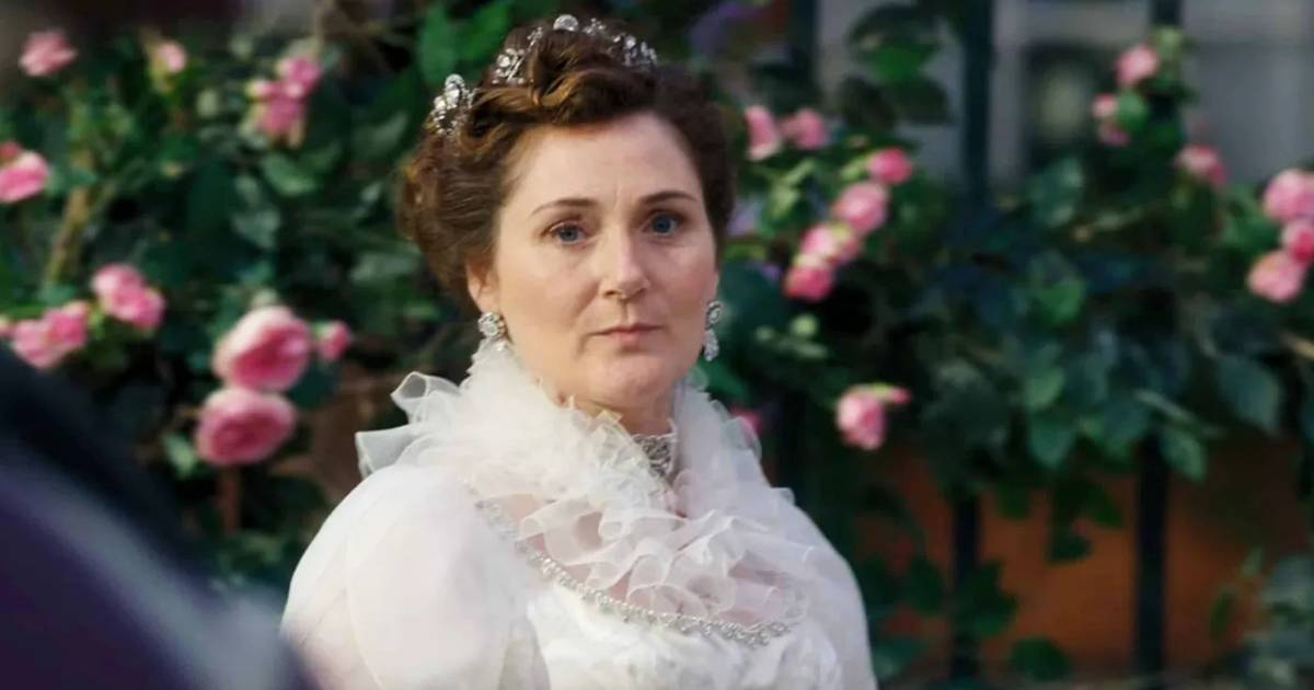 Bridgerton: Moments from Season 1 That Prove Violet Was the Unsung Hero