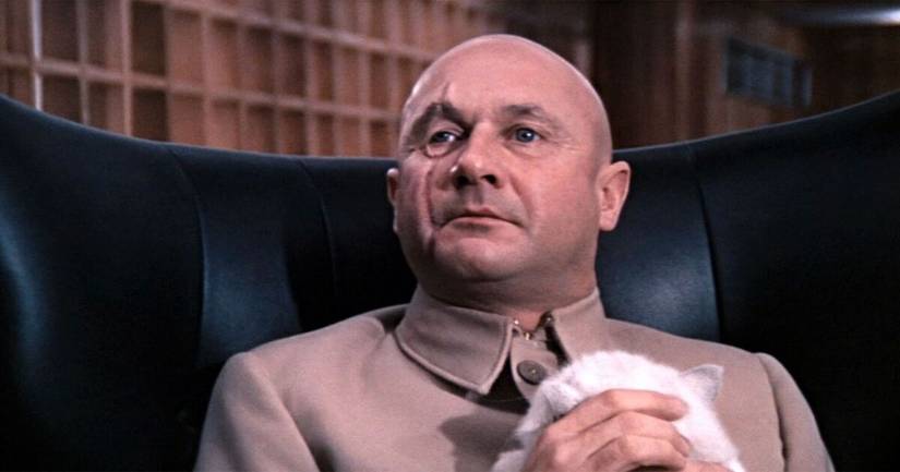 10 Memorable Movie Characters With a Scar