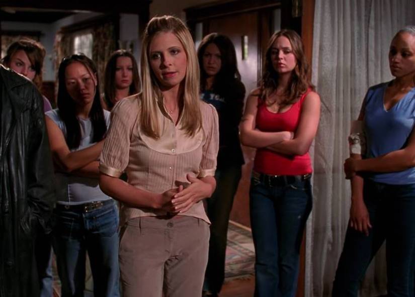 Sarah Michelle Gellar Teases First Look at Her Wolf Pack Character