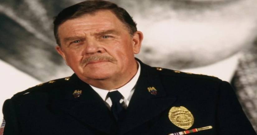 Every Live-Action Performance of Commissioner Gordon, Ranked