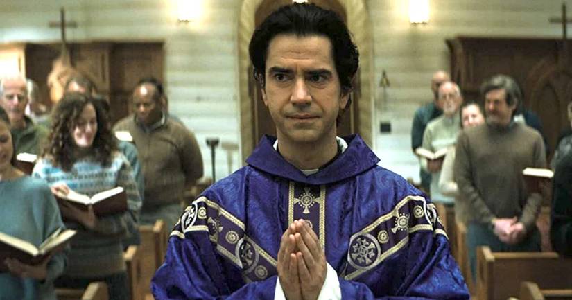 Midnight Mass Cast and Character Guide