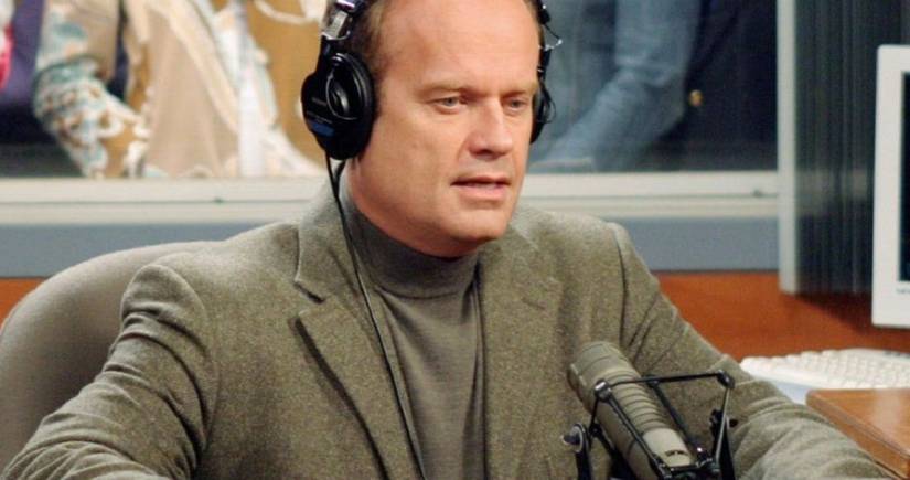 Frasier Revival Sees the Beloved Psychiatrist Back in Boston
