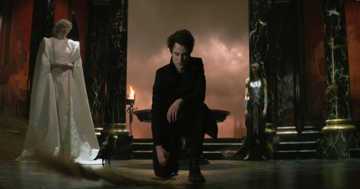 Sandman Season 2 Set Photos Tease Morpheus' Return and a Mystery Figure ...
