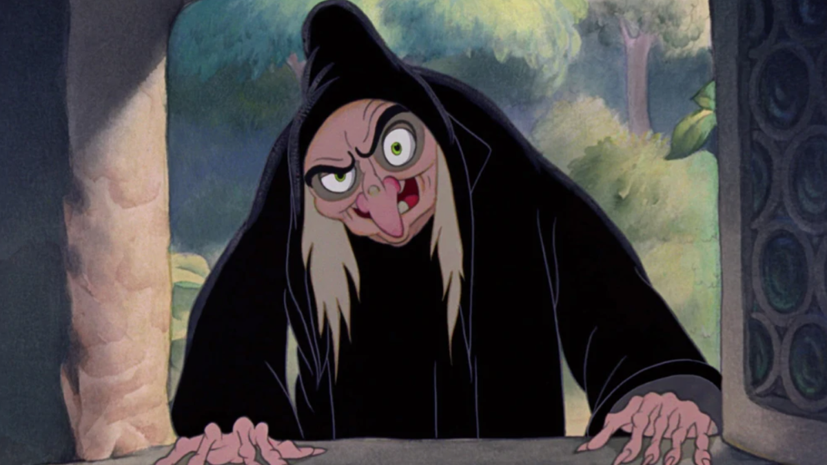Rachel Zegler Says Snow White Scared Her So Much as a Child, She Only ...