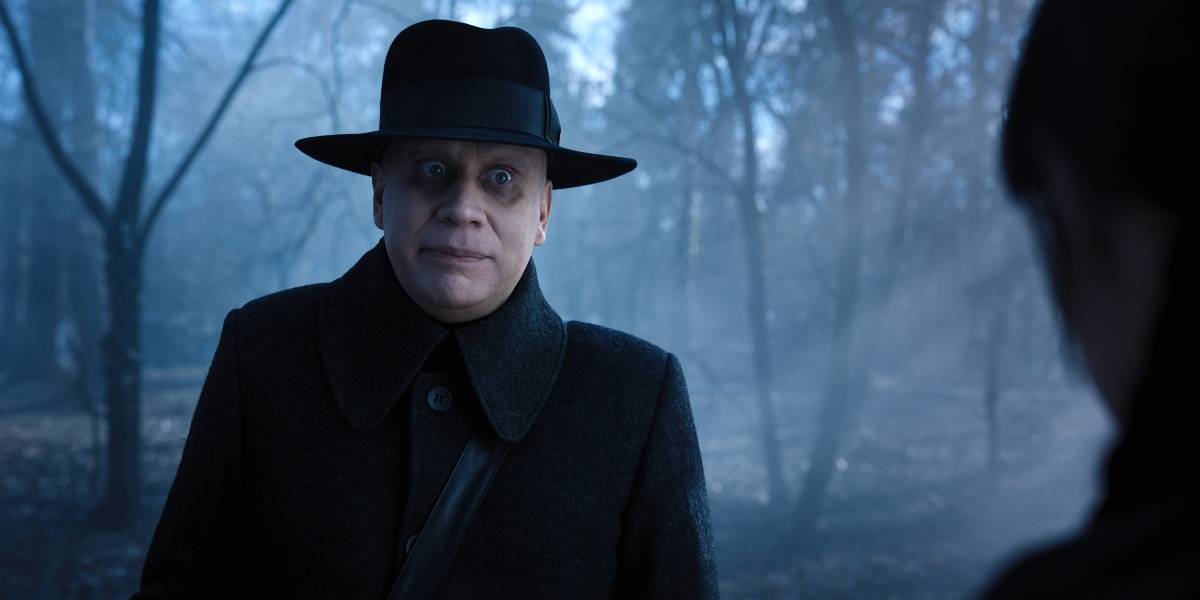 Fred Armisen Looks Just Like a Little Entrée as Uncle Fester in New ...