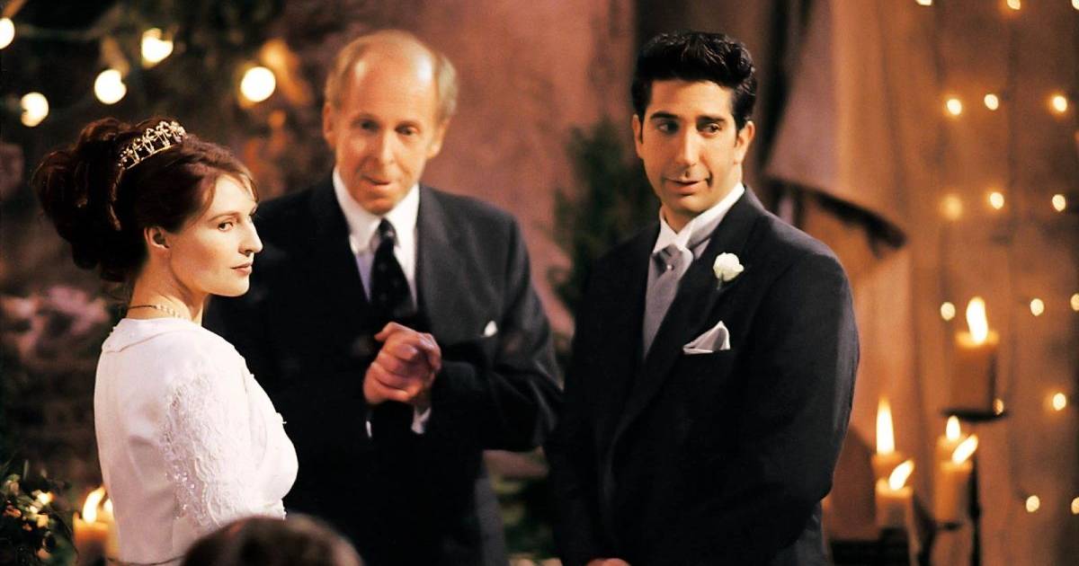 10 Iconic TV Moments That Were Actually Improvised