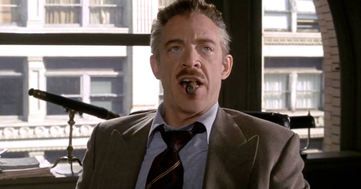 Scream 620 Moments in Movies Where the Media Made Things Worse