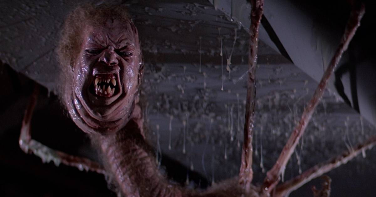Universal Studios Trolled For Praising John Carpenter's The Thing's ...