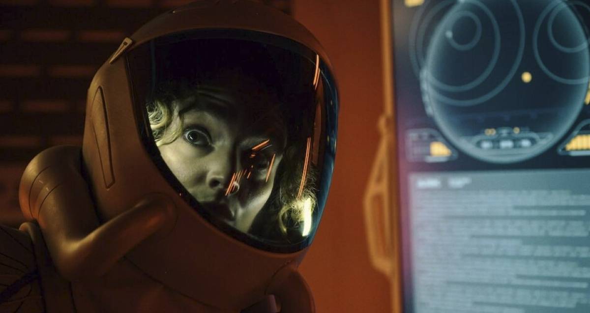 Humanity's Survival Hangs By a Thread in the Trailer for Syfy's New ...