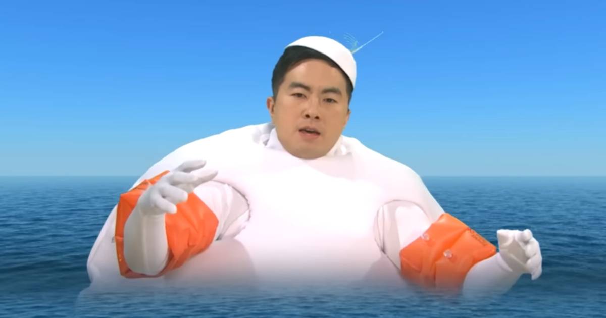 Saturday Night Live Takes Aim at Chinese Spy Balloon in Cold Open Sketch