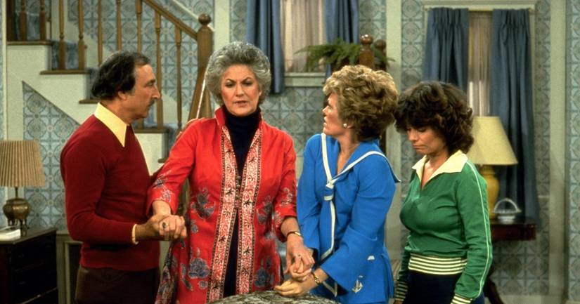 10 Classic TV Sitcoms That Have Aged Really Well