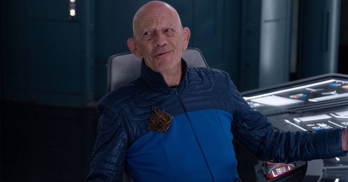 Christopher Lloyd Celebrates Joining Star Wars with The Mandalorian Cameo