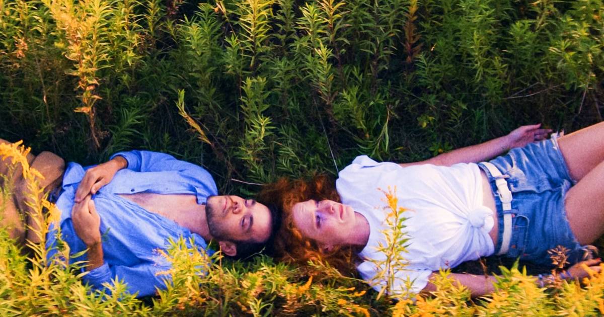 Exclusive: Unidentified Objects Stars Took Big Risks in Their Offbeat ...