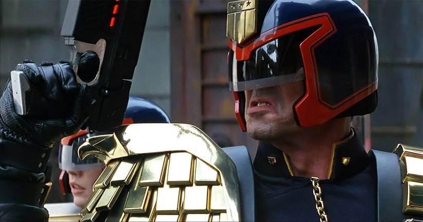 10 Superhero Movies That Represent the ‘90s
