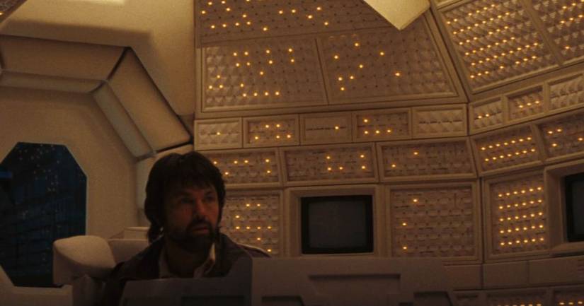Alien's Most Unforgettable Scenes From the Original Movie