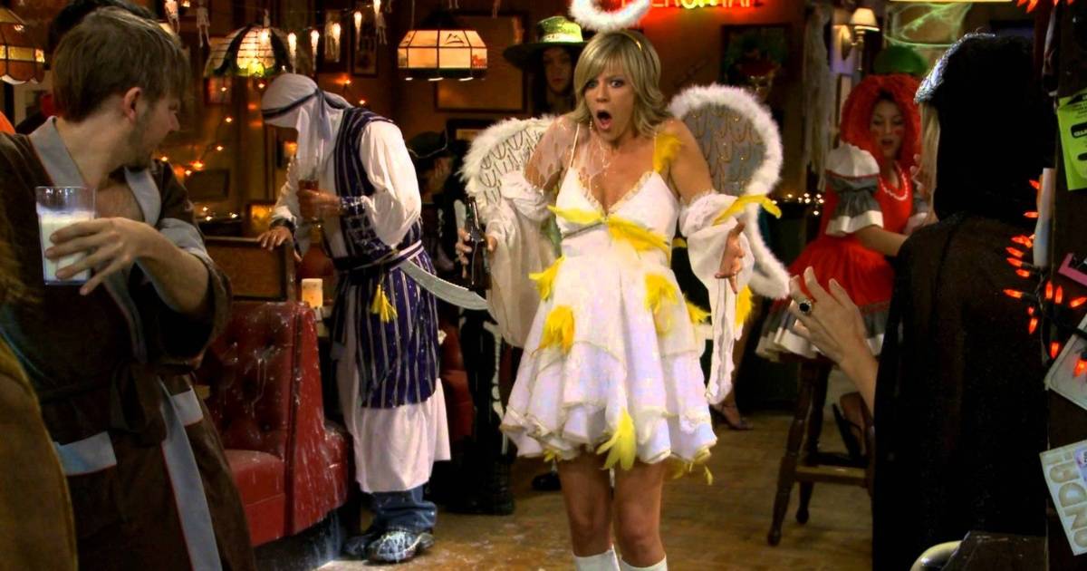 20 Best Episodes of It’s Always Sunny for Sweet Dee Fans