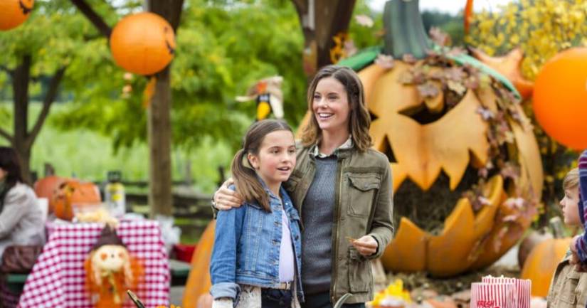 21 Movies With That Cozy Autumn Vibe