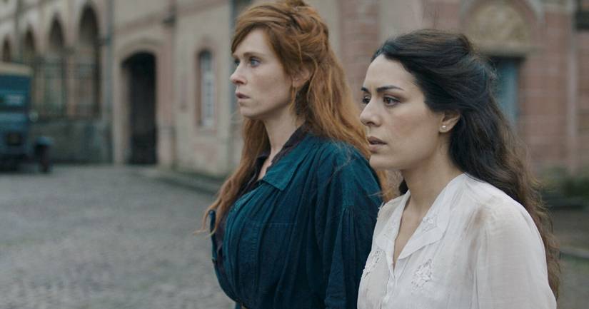 10 Best Non-English Period Dramas on Netflix