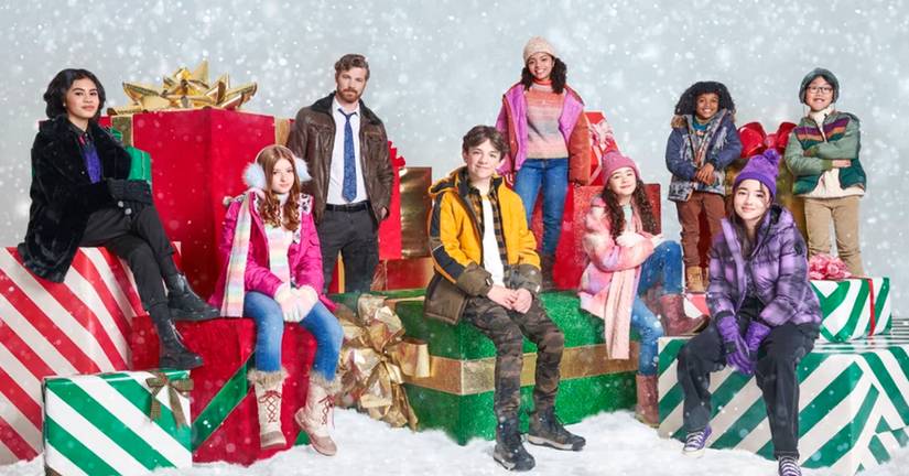 Disney's The Naughty Nine Director and Star Get Into the Christmas Spirit