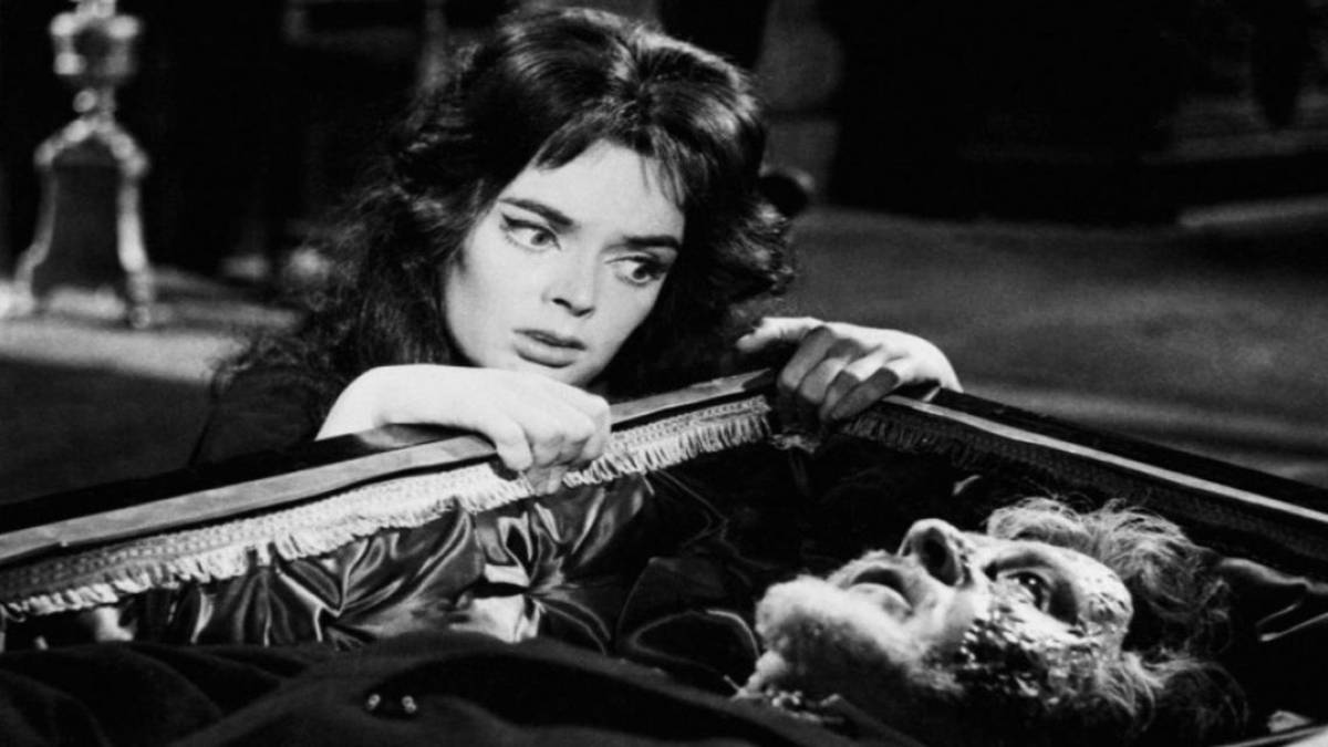 10 Best Gothic Horror Movies Available for Streaming on Tubi