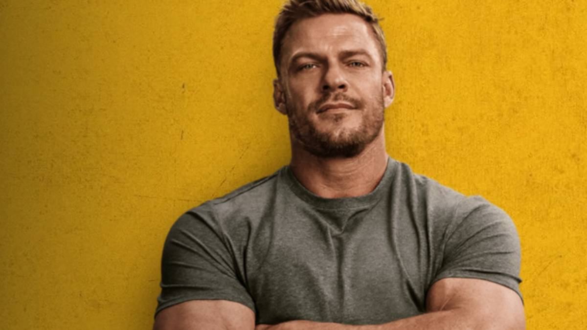 Reacher Star Alan Ritchson Reached Out to Tom Cruise But Failed