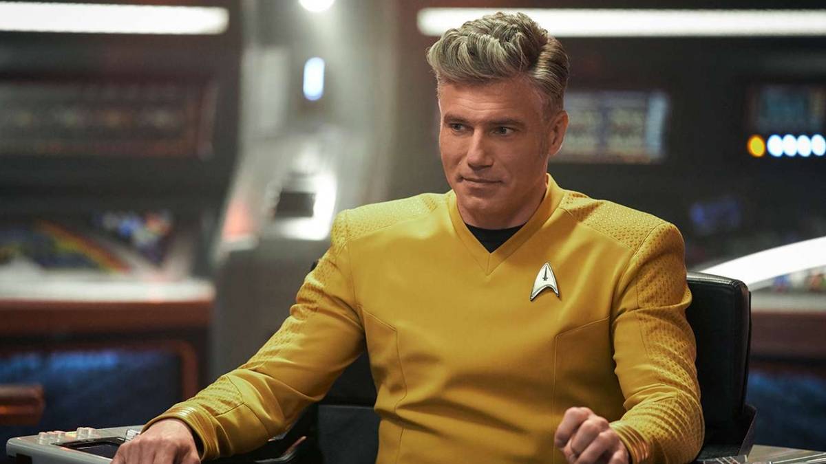 'Star Trek: Strange New Worlds' Star Anson Mount Reveals Reaction To ...