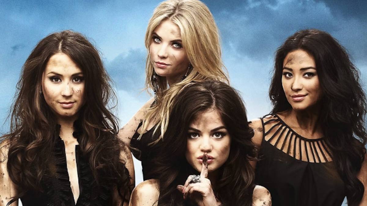 Lucy Hale Addresses Aria's Possible Involvement in Pretty Little Liars ...