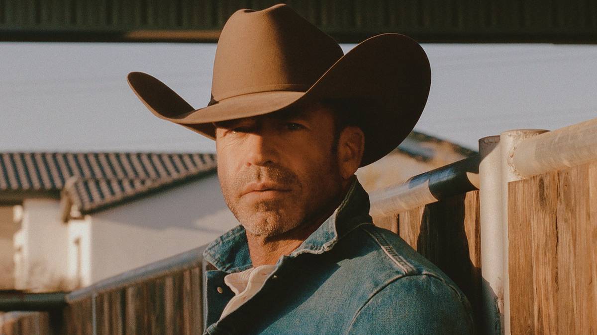 'Yellowstone' Fans Slam Season 5 Episode 13 for Bella Hadid Casting and ...
