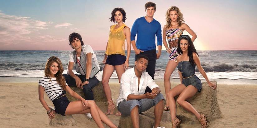 How to Watch the Beverly Hills 90210 Franchise (Including Key Episodes)