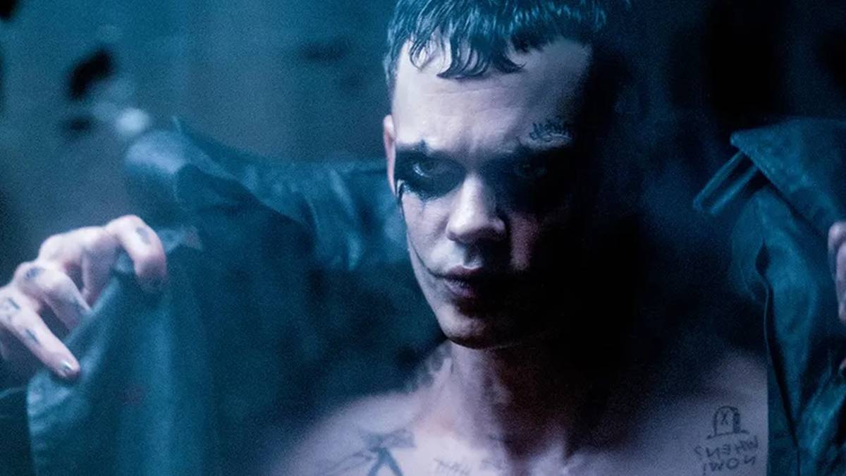 The Crow First Look Reveals Bill Skarsgård as the Gothic Avenger