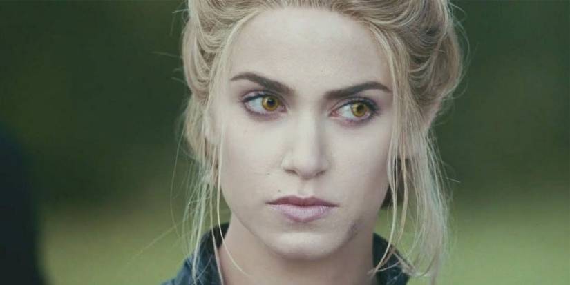 Twilight's Cullen Family Tree and Character Ages, Explained