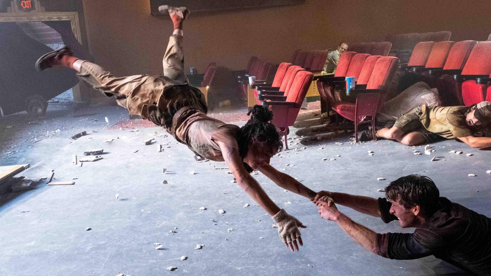 1996's Twister Director Shares Scathing Opinion About New Sequel