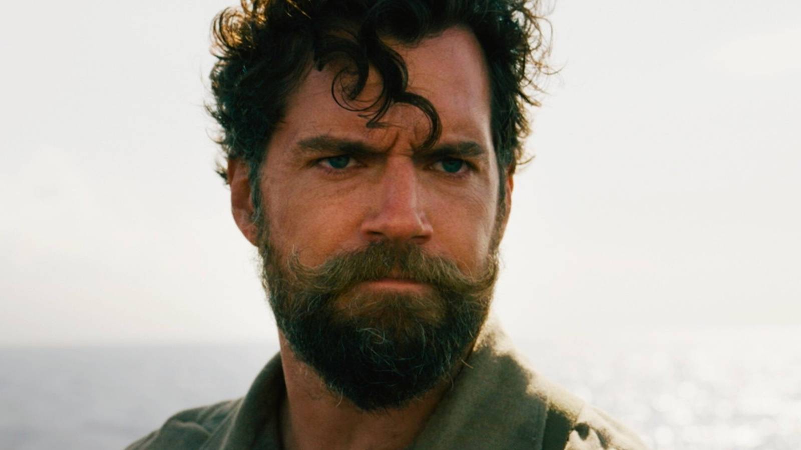 Henry Cavill Reveals First Official Look at His Crowd-Pleasing Deadpool ...