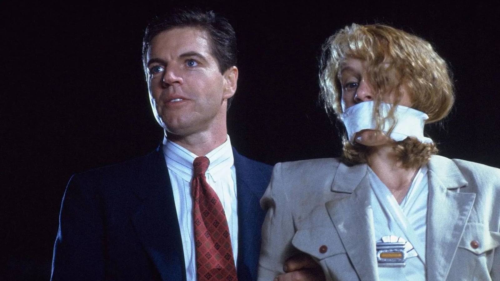 Sam Raimi Confirms Sequel to His Gruesome 1990 Liam Neeson Superhero ...