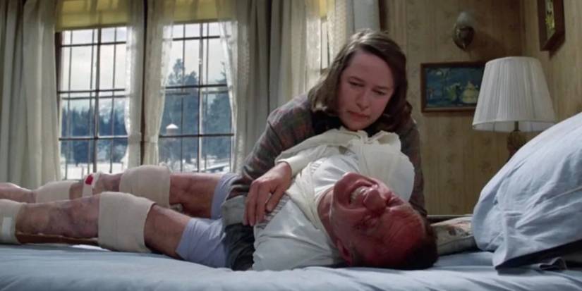 Kathy Bates Didn't Want Stephen King's Gory Scenes Cut from 'Misery'
