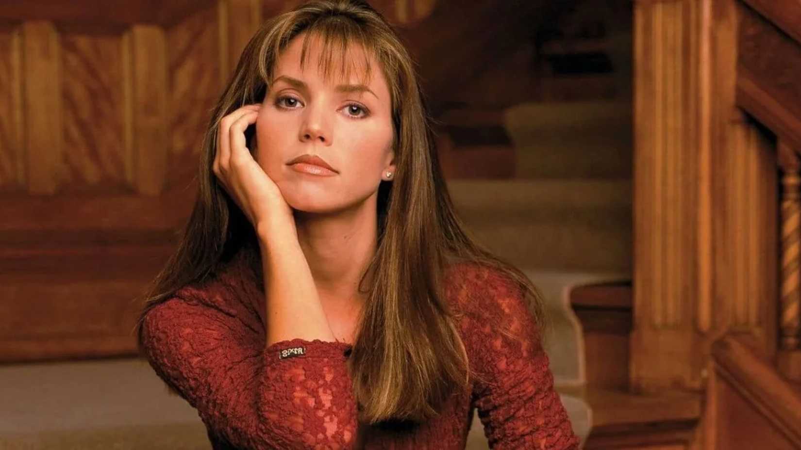 'Buffy the Vampire Slayer' Star Hopeful About "Poetic" Return in Reboot