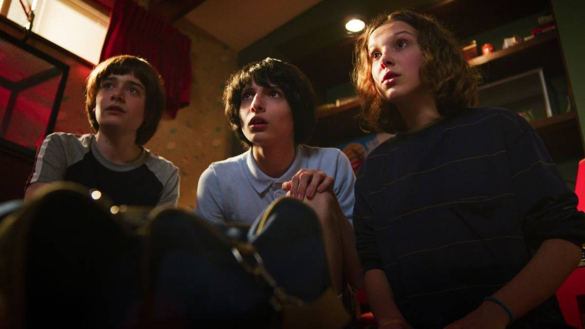 'Stranger Things' Star Hates "Gatekeeping" All of Season 5's Many Secrets