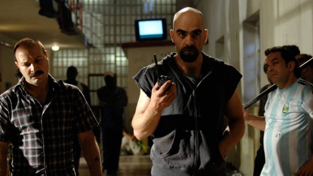 Netflix Just Added an Intense Prison Thriller 'Cell 211'