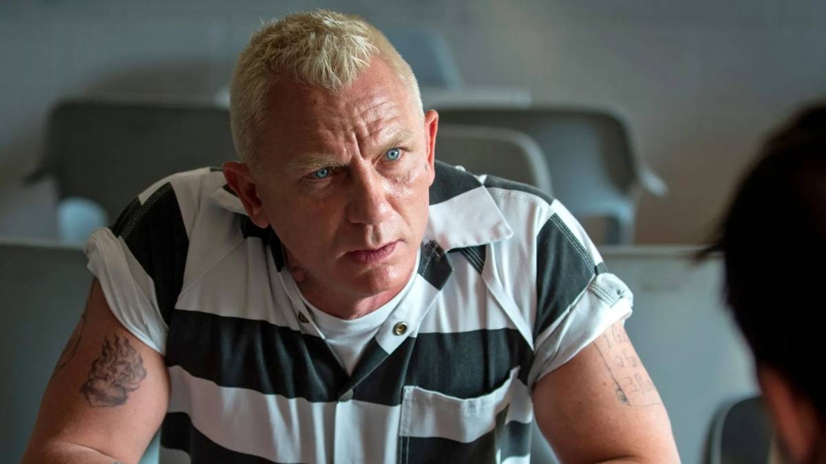 James Bond Fans Must Watch 'Logan Lucky' Before It Leaves Netflix
