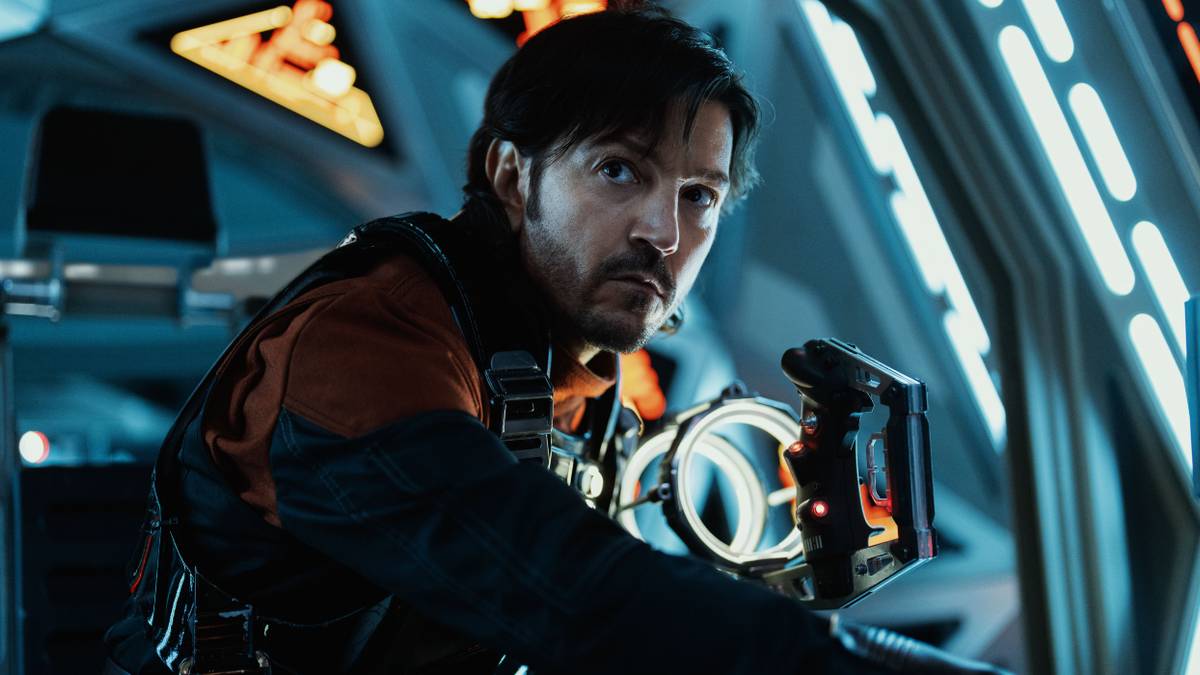 Diego Luna Joins Forces With 'Terminal List' Star Taylor Kitsch in Epic ...
