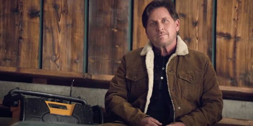 Emilio Estevez Says He Wrote a Script for 'Mighty Ducks 4' That Disney ...