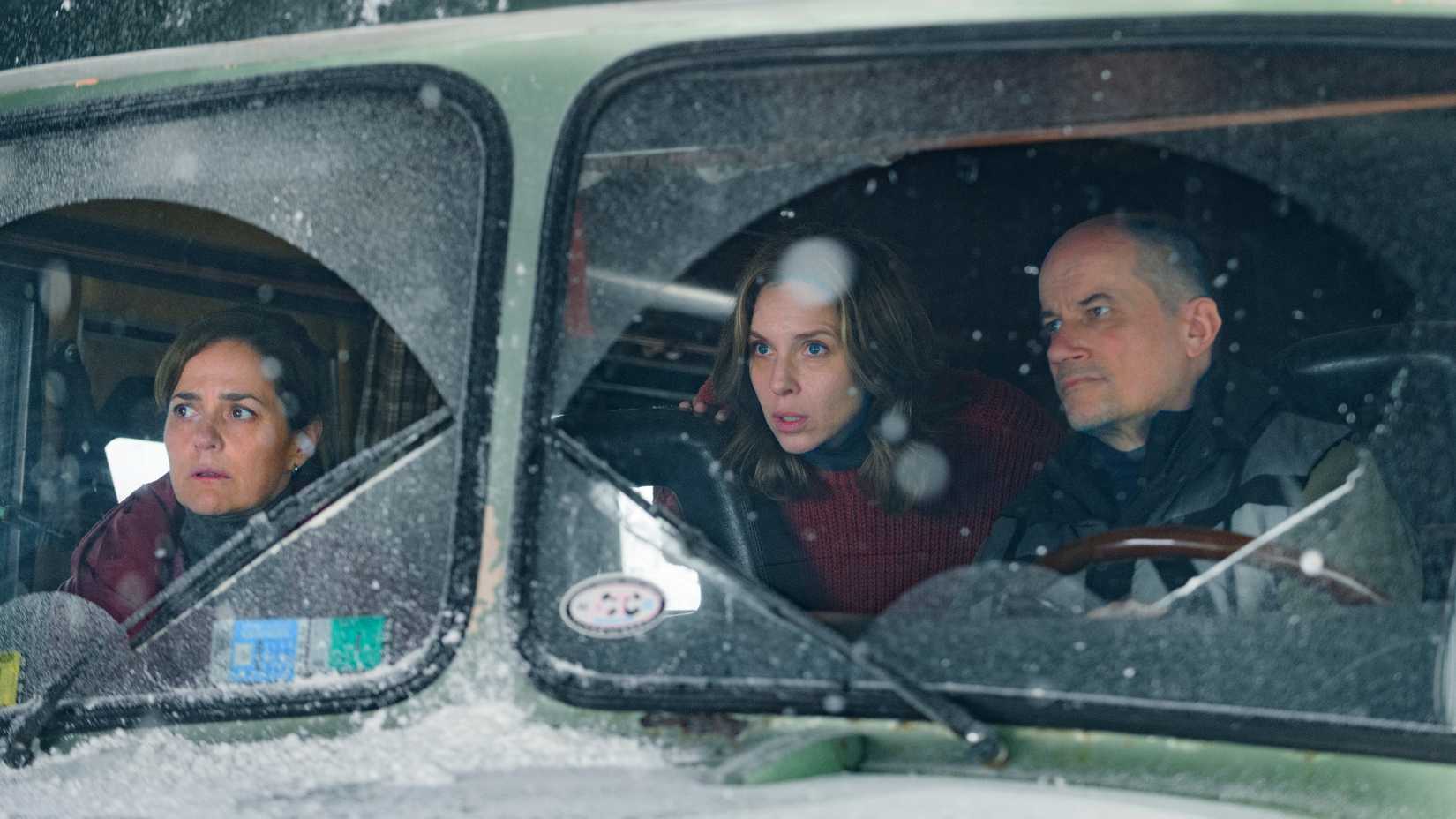 'The 5th Wave' Fans Need To Stay on Netflix and Watch 'The Eternaut'