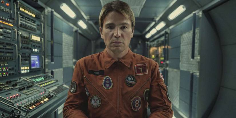 Stephen King Called This 21st-Century Sci-Fi Masterpiece "Terrifying”