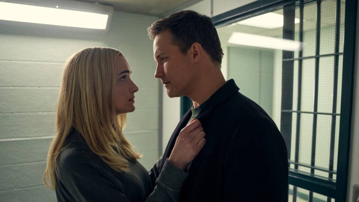 'Ginny & Georgia' Season Three Review: A Sudsy Binge Fest