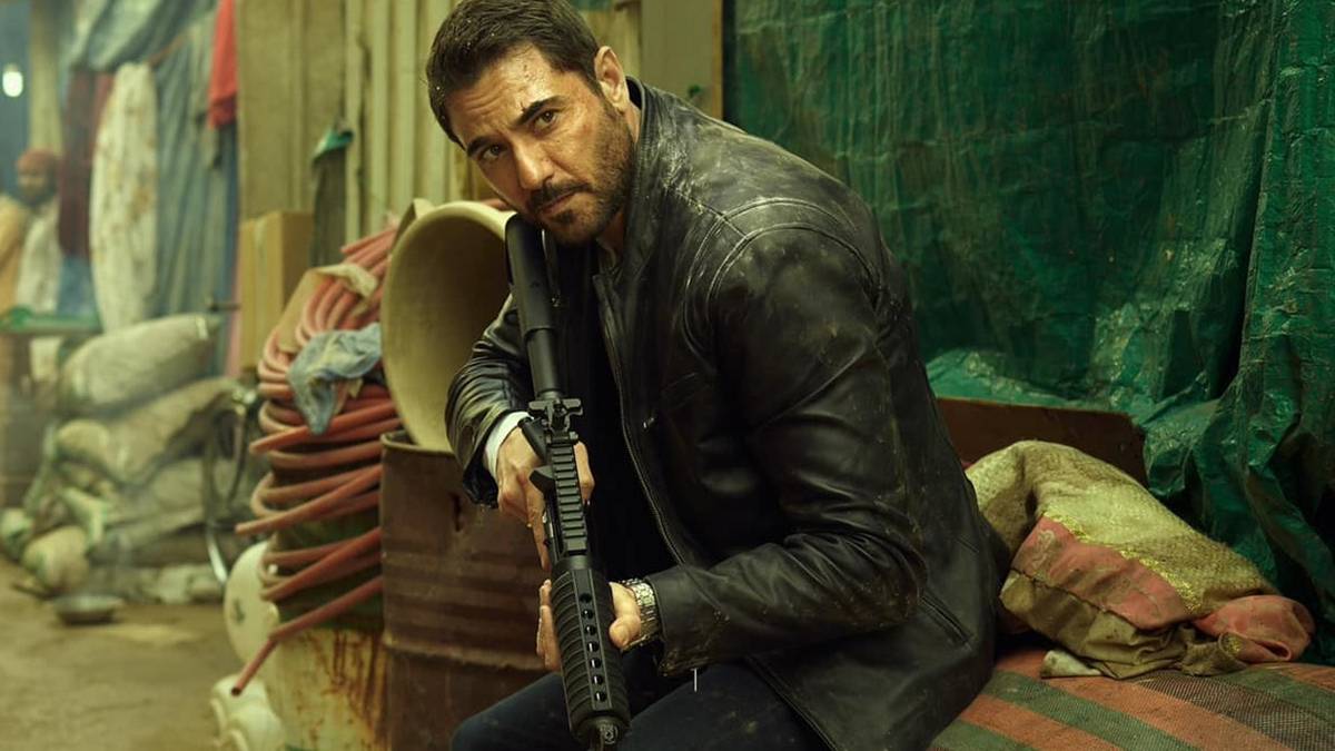 '7 Dogs': First Trailer Teases Action Movie From 'Bad Boys' Directing Duo