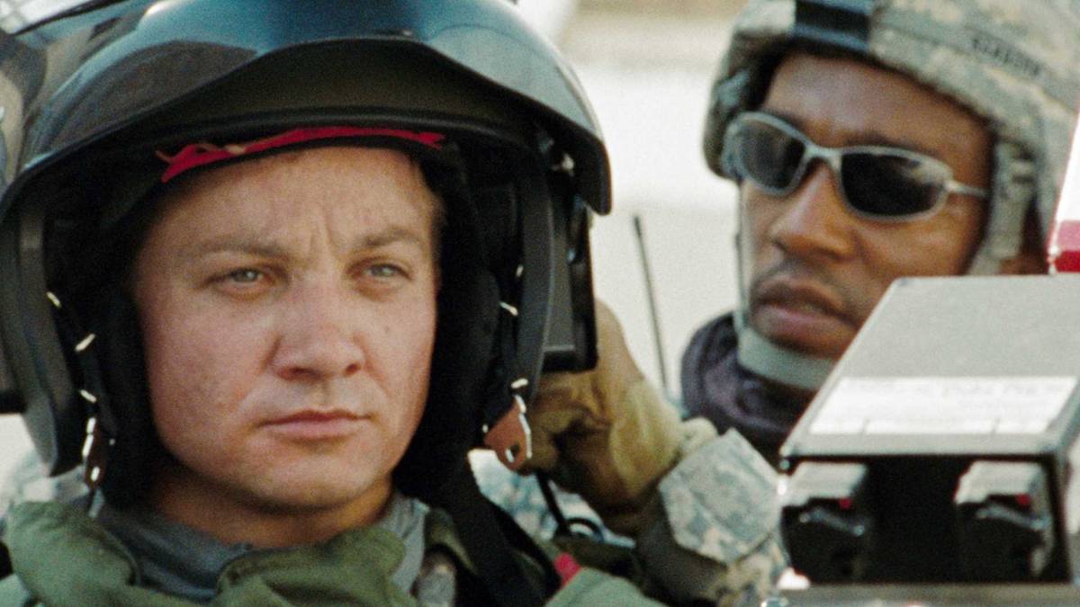 In 2008, Avengers Jeremy Renner & Anthony Mackie Led 'The Hurt Locker'